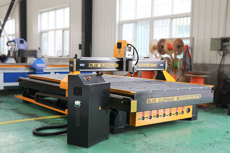 Entry Level 3 Axis CNC Router Wood CNC Router Machine for Plywood Engraving Sale in Peru PER